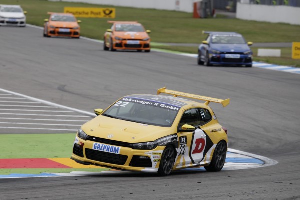 HOME RACE FOR VOLKSWAGEN IN THE SCIROCCO R-CUP | Build Race Party